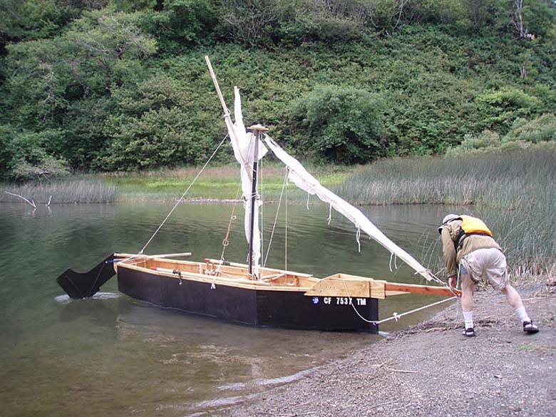 Inverted V-hull dinghies - why not common? - The WoodenBoat Forum