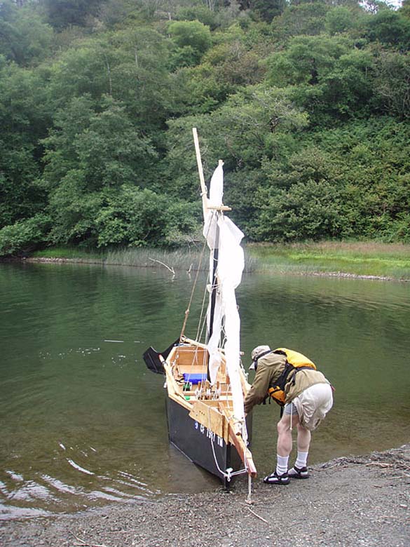 Inverted V-hull dinghies - why not common? - The WoodenBoat Forum